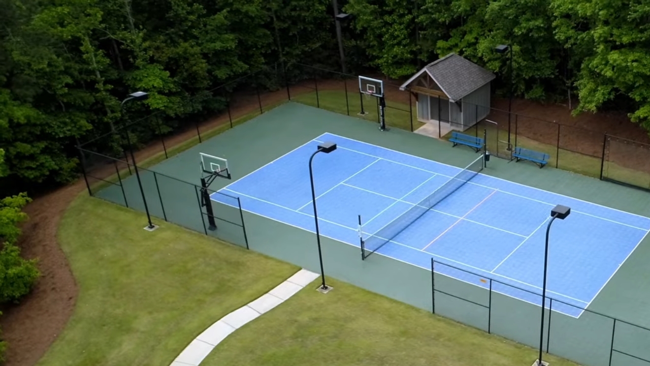 Step-By-Step Manual for Setting up a Tennis Court in Your Own Backyard